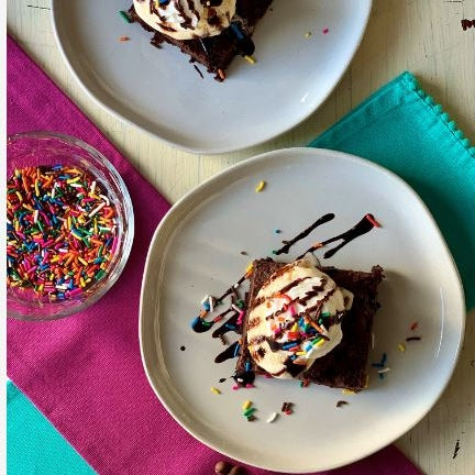 Slow Cooker Triple Chocolate Brownie Sundae – Instant Pot